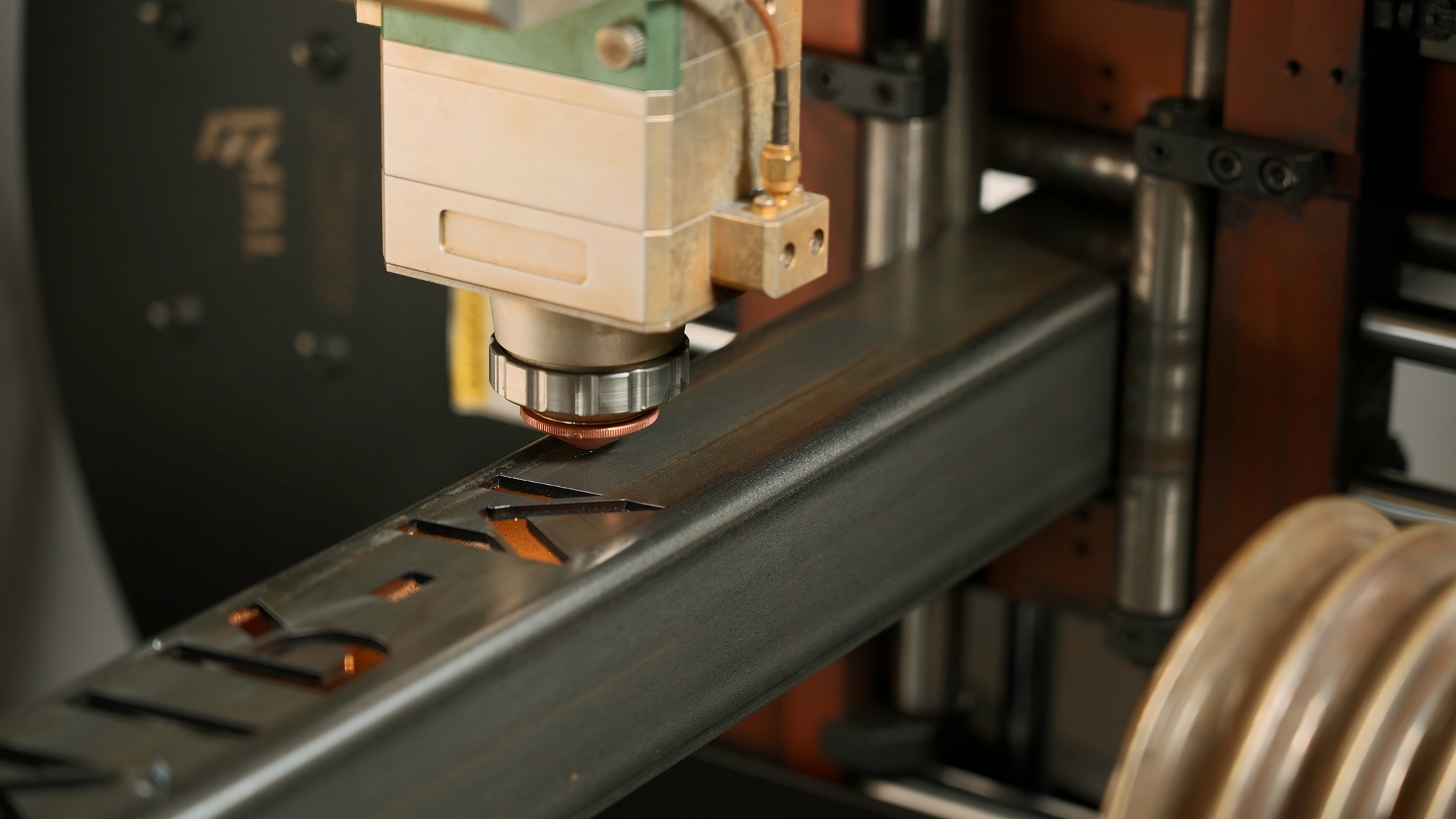 Comment la technologie laser révolutionne la gravure pour la maison
